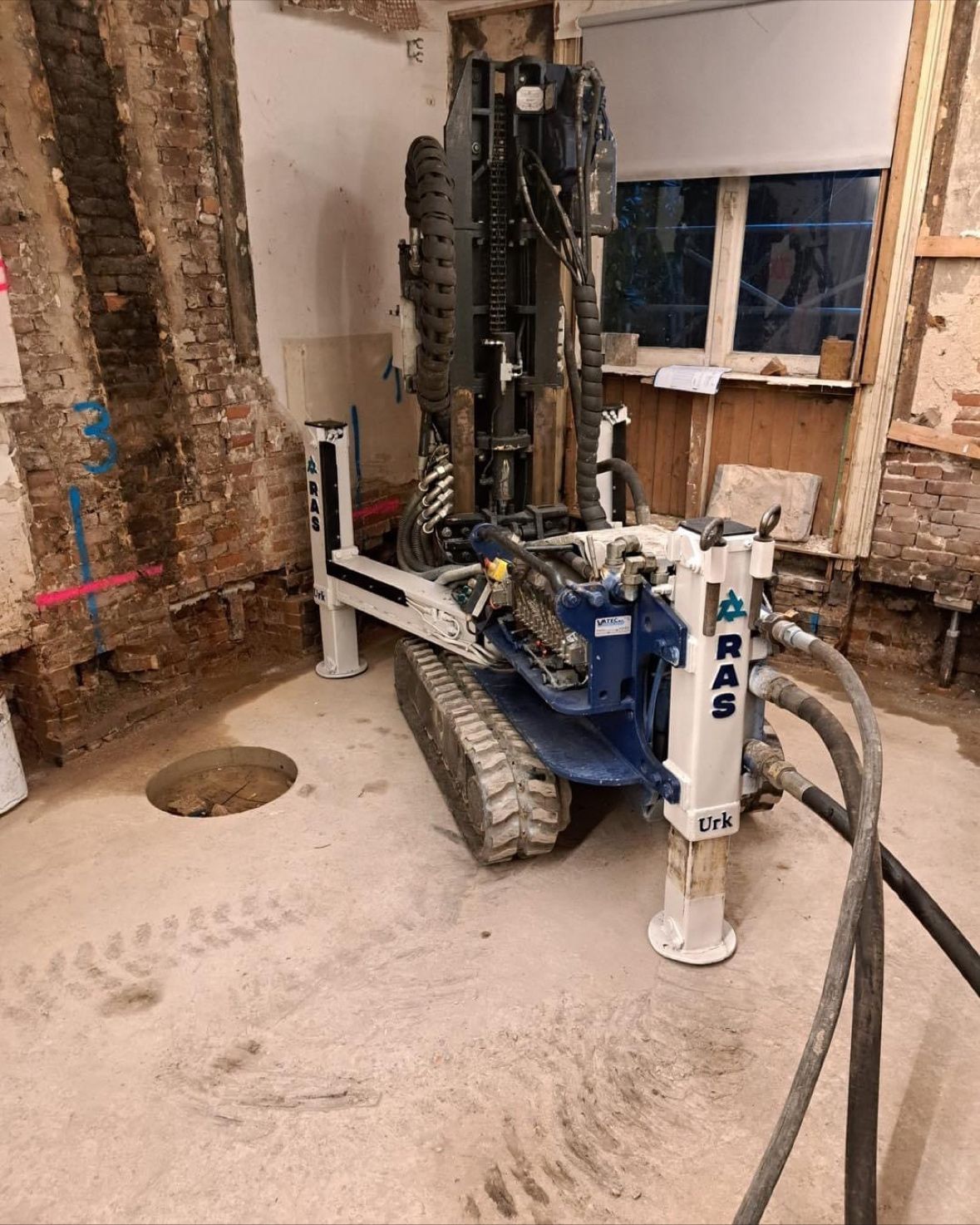 Wat kost heien? Wat zijn de kosten van een aanbouw fundering